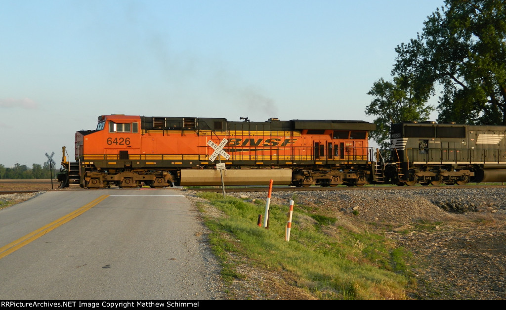BNSF 6426 - DPU